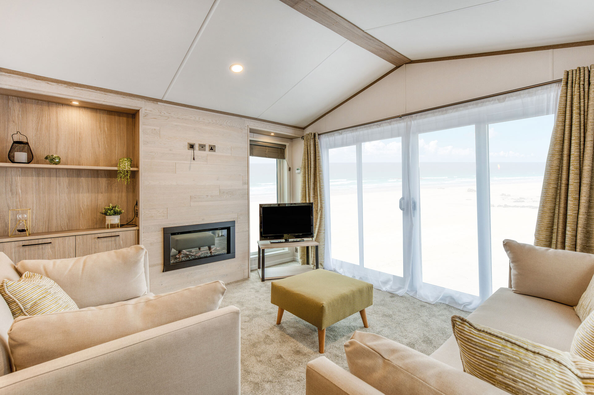 2025 Atlas Jasmine Lodge 43ft by 14ft 2 Bedroom For Sale