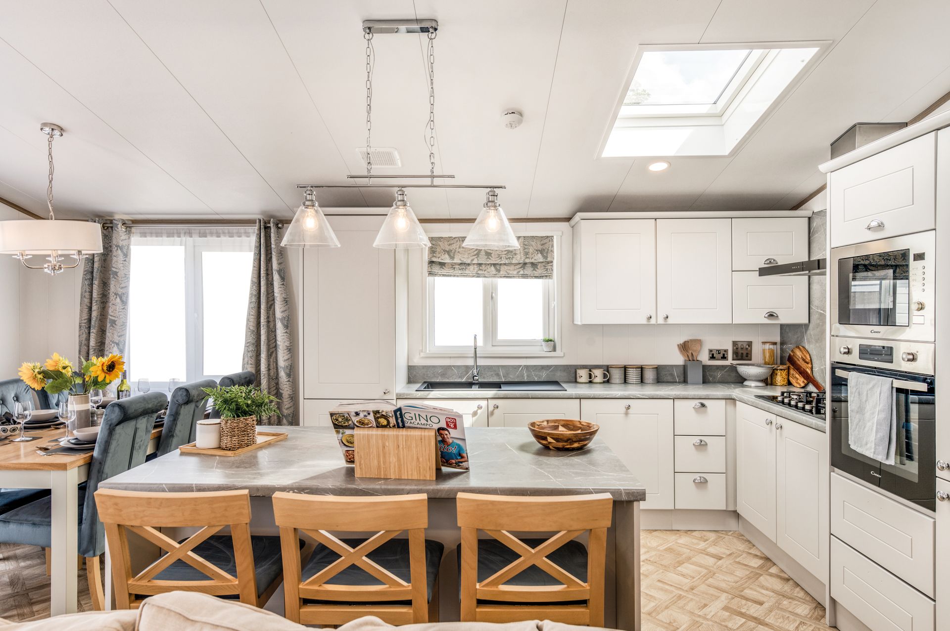 2025 Atlas Laburnum Lodge, 44ft by 22ft 2 Bedroom Luxury Lodge